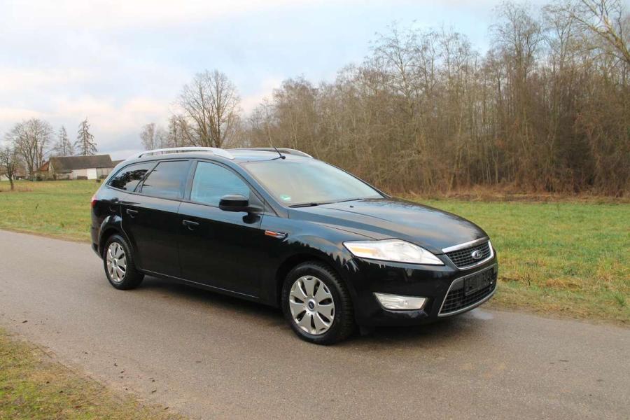 Melns Ford Mondeo 2010 Birštonas, ar dzinēja tilpumu 2.00 L un nobraukumu 211 tūkst. km par 1900 €, foto 6 vietnē AUTOMOTO.COM.LV