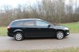 Melns Ford Mondeo 2010 Birštonas, ar dzinēja tilpumu 2.00 L un nobraukumu 211 tūkst. km par 1900 €, foto 8 vietnē AUTOMOTO.COM.LV