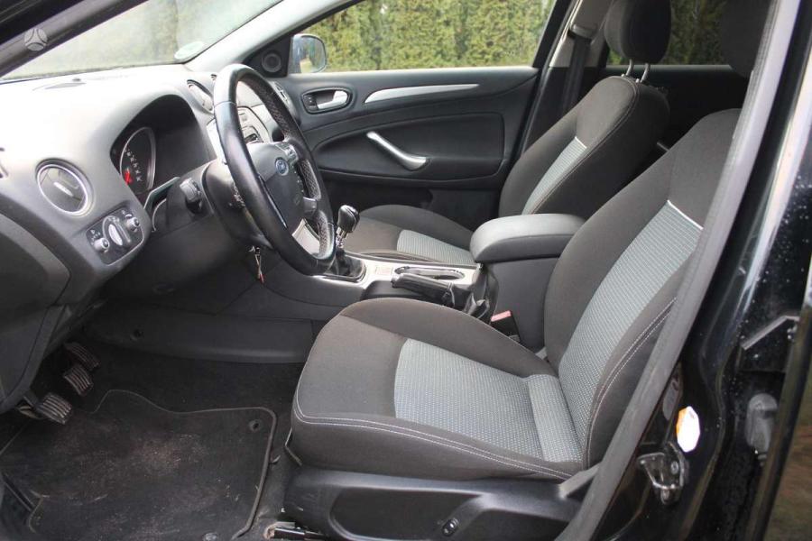 Melns Ford Mondeo 2010 Birštonas, ar dzinēja tilpumu 2.00 L un nobraukumu 211 tūkst. km par 1900 €, foto 9 vietnē AUTOMOTO.COM.LV