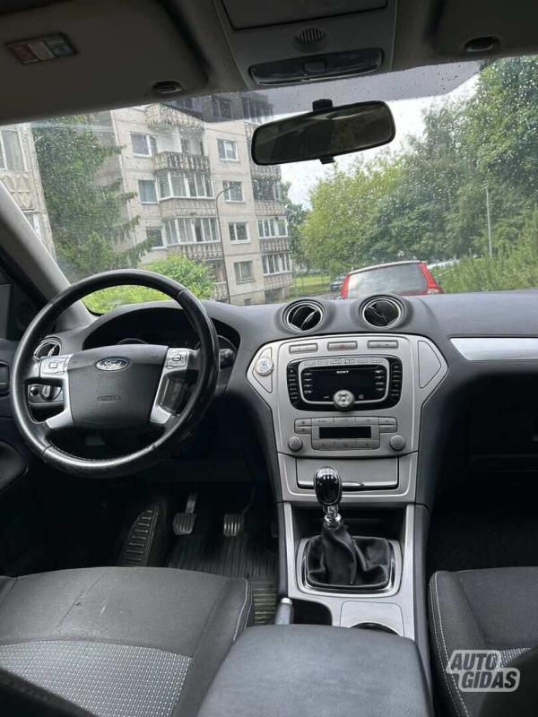 Melns Ford Mondeo 2010 Viļņa, ar dzinēja tilpumu 2.00 L un nobraukumu 463 tūkst. km par 1400 €, foto 9 vietnē AUTOMOTO.COM.LV