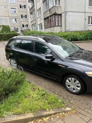 Melns Ford Mondeo 2010 Viļņa, ar dzinēja tilpumu 2.00 L un nobraukumu 463 tūkst. km par 1400 €, foto 9 vietnē AUTOMOTO.COM.LV
