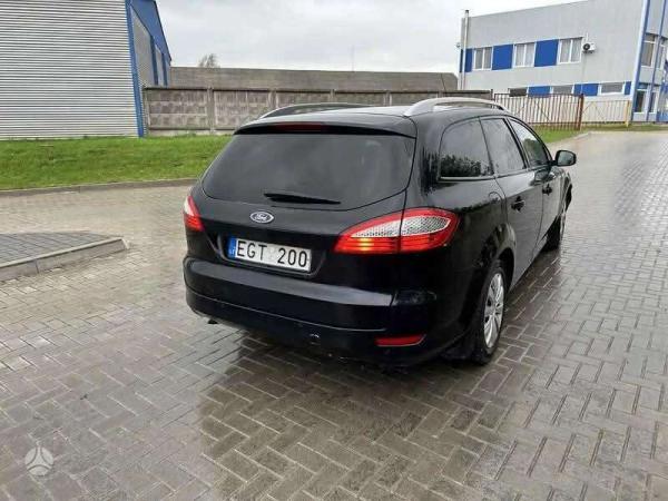 Black Ford Mondeo 2010 in Kelme, with an engine capacity of 1.80 L and mileage of 270 thousand km for 1499 €, photo 4 on AUTOMOTO.COM.LV