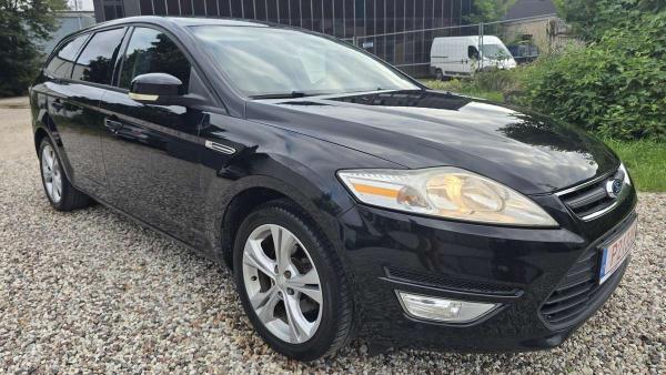 Black Ford Mondeo 2010 in Kaunas, with an engine capacity of 2.00 L and mileage of 259 thousand km for 2999 €, photo 1 on AUTOMOTO.COM.LV