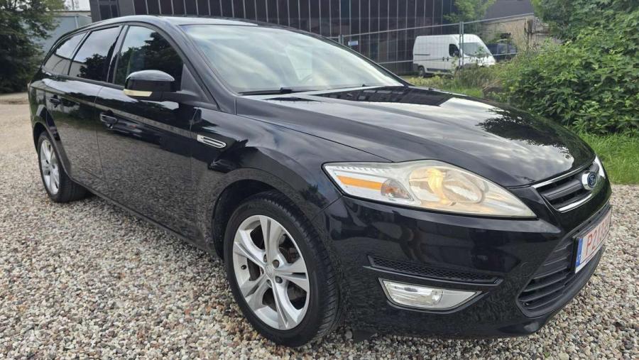 Melns Ford Mondeo 2010 Kauņa, ar dzinēja tilpumu 2.00 L un nobraukumu 259 tūkst. km par 2999 €, foto 1 vietnē AUTOMOTO.COM.LV