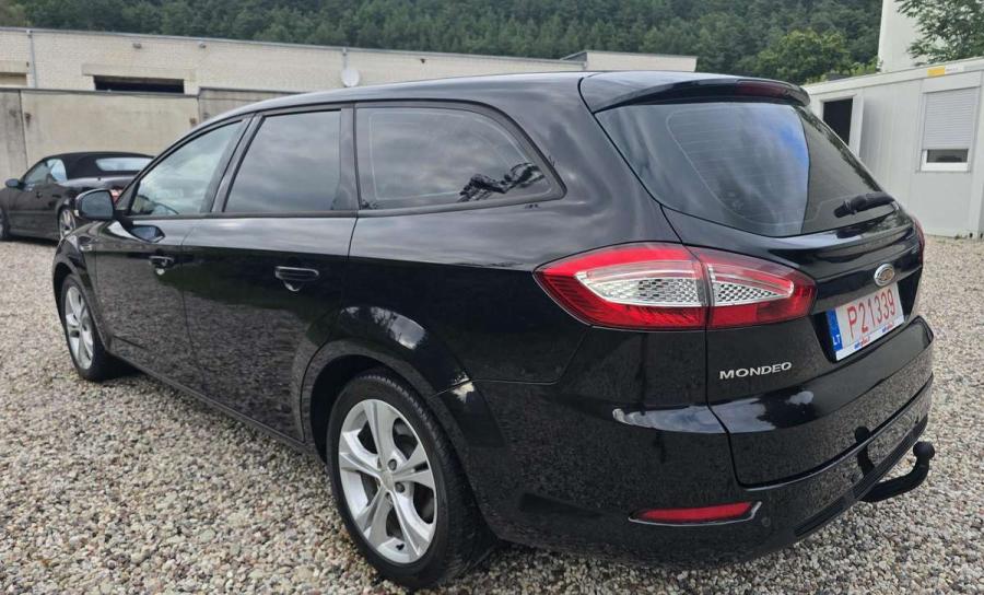 Melns Ford Mondeo 2010 Kauņa, ar dzinēja tilpumu 2.00 L un nobraukumu 259 tūkst. km par 2999 €, foto 5 vietnē AUTOMOTO.COM.LV