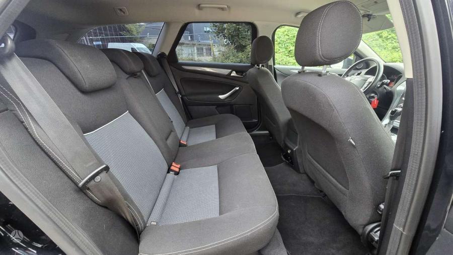 Melns Ford Mondeo 2010 Kauņa, ar dzinēja tilpumu 2.00 L un nobraukumu 259 tūkst. km par 2999 €, foto 13 vietnē AUTOMOTO.COM.LV
