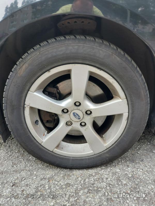 Melns Ford Mondeo 2010 Tallina, ar dzinēja tilpumu 2.00 L un nobraukumu 316 tūkst. km par 3500 €, foto 5 vietnē AUTOMOTO.COM.LV