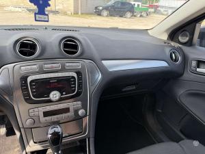 Melns Ford Mondeo 2010 Mažeikiai, ar dzinēja tilpumu 2.00 L un nobraukumu 363 tūkst. km par 2000 €, foto 13 vietnē AUTOMOTO.COM.LV
