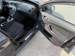 Melns Ford Mondeo 2010 Mažeikiai, ar dzinēja tilpumu 2.00 L un nobraukumu 363 tūkst. km par 2000 €, foto 16 vietnē AUTOMOTO.COM.LV