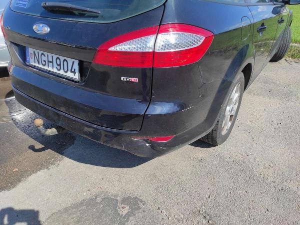 Black Ford Mondeo 2010 in Silute, with an engine capacity of 2.00 L and mileage of 230 thousand km for 750 €, photo 5 on AUTOMOTO.COM.LV