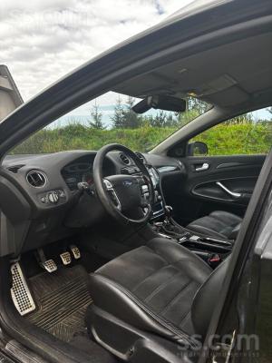 Black Ford Mondeo 2010 in Cesis, with an engine capacity of 2.00 L and mileage of 394 thousand km for 3500 €, photo 5 on AUTOMOTO.COM.LV