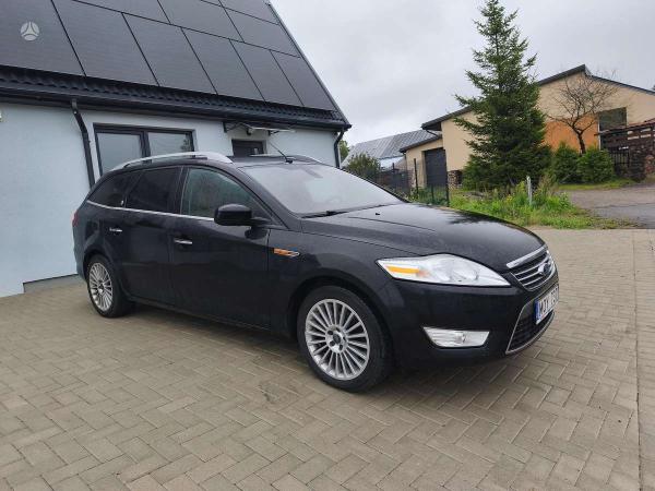 Ford Mondeo 2010 in Vilnius on AUTOMOTO.COM.LV Black Ford Mondeo 2010 in Vilnius, with an engine capacity of 1.75 L and mileage of 293 thousand km for 2150 €, photo 3 on AUTOMOTO.COM.LV