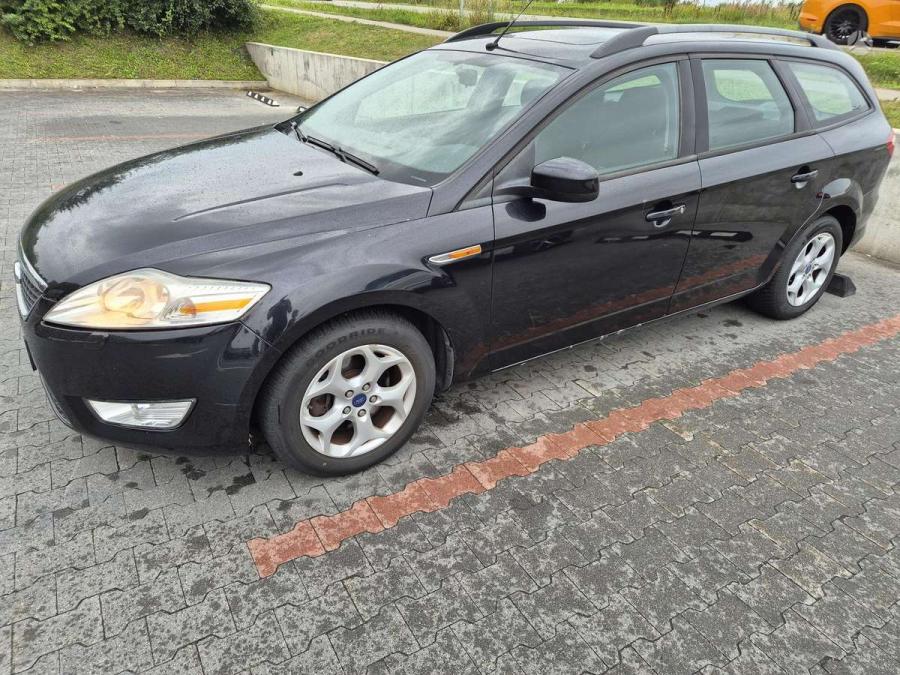 Black Ford Mondeo 2010 in Klaipeda, with an engine capacity of 2.00 L and mileage of 334 thousand km for 1900 €, photo 4 on AUTOMOTO.COM.LV