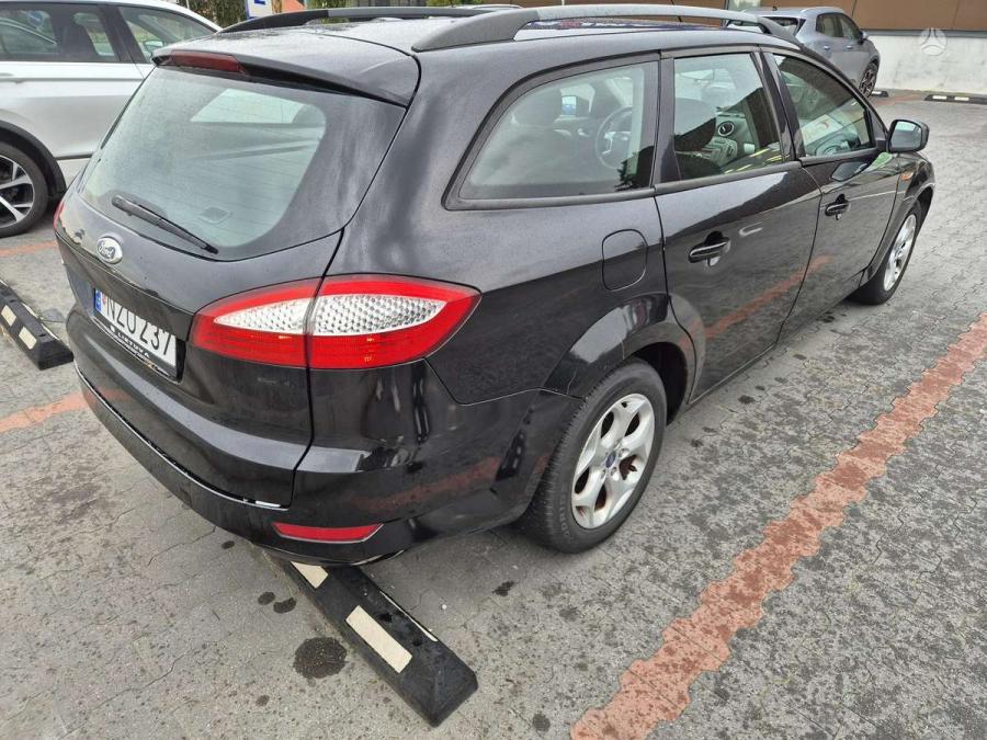 Black Ford Mondeo 2010 in Klaipeda, with an engine capacity of 2.00 L and mileage of 334 thousand km for 1900 €, photo 6 on AUTOMOTO.COM.LV