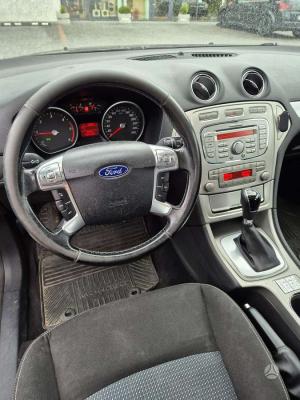 Black Ford Mondeo 2010 in Klaipeda, with an engine capacity of 2.00 L and mileage of 334 thousand km for 1900 €, photo 10 on AUTOMOTO.COM.LV