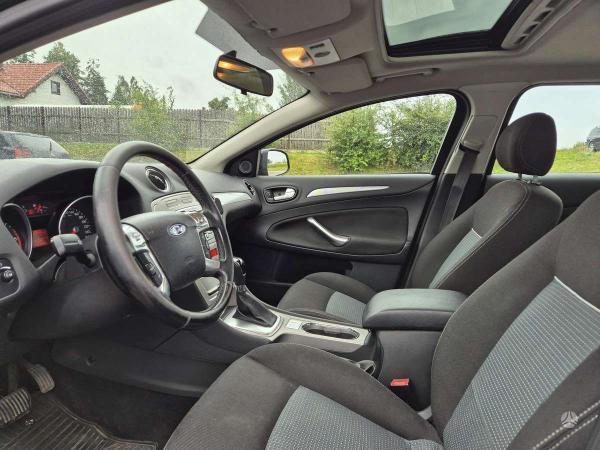 Black Ford Mondeo 2010 in Klaipeda, with an engine capacity of 2.00 L and mileage of 334 thousand km for 1900 €, photo 11 on AUTOMOTO.COM.LV