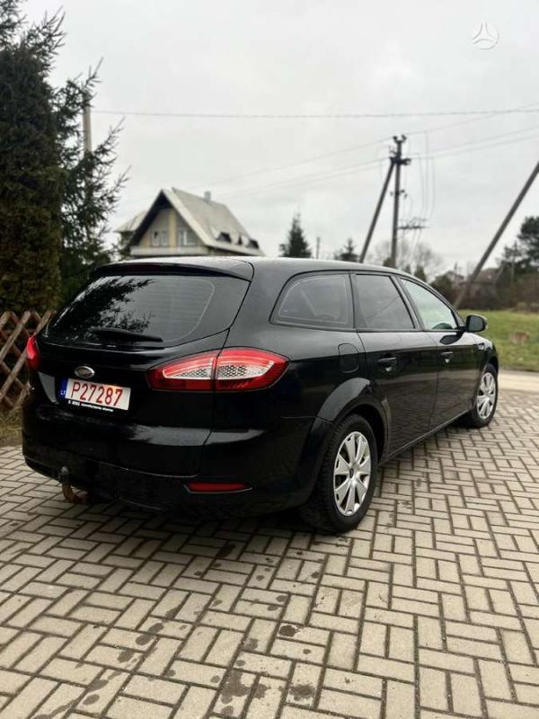 Black Ford Mondeo 2011 in Kaunas, with an engine capacity of 2.00 L and mileage of 266 thousand km for 3250 €, photo 3 on AUTOMOTO.COM.LV