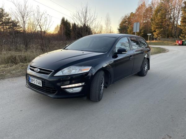 Melns Ford Mondeo 2011 Šauļi, ar dzinēja tilpumu 1.60 L un nobraukumu 259 tūkst. km par 3250 €, foto 2 vietnē AUTOMOTO.COM.LV