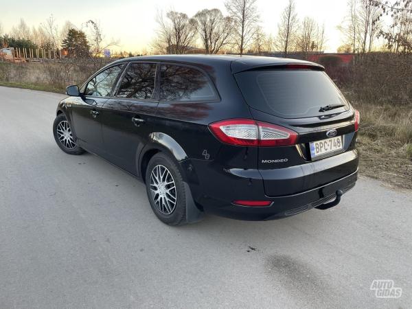 Melns Ford Mondeo 2011 Šauļi, ar dzinēja tilpumu 1.60 L un nobraukumu 259 tūkst. km par 3250 €, foto 3 vietnē AUTOMOTO.COM.LV
