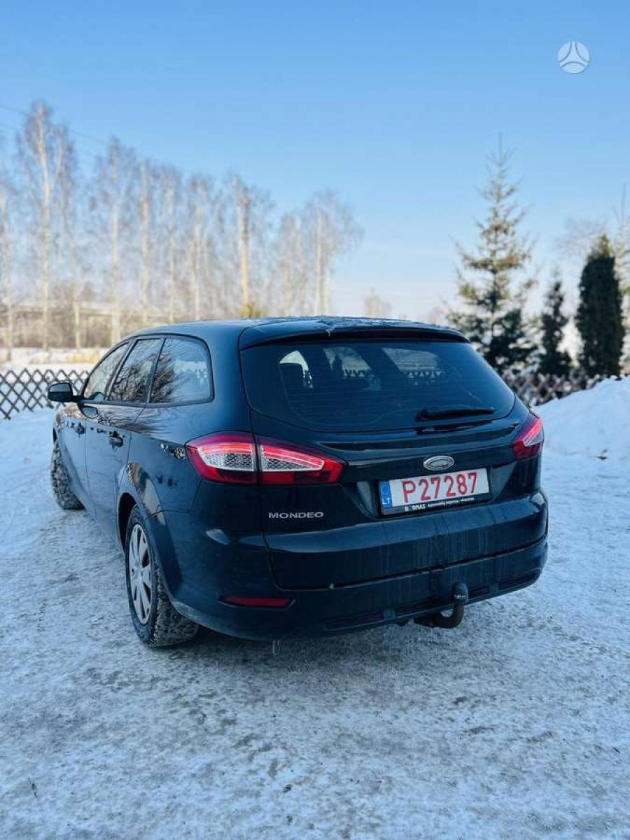 Black Ford Mondeo 2011 in Kaunas, with an engine capacity of 2.00 L and mileage of 266 thousand km for 3100 €, photo 3 on AUTOMOTO.COM.LV