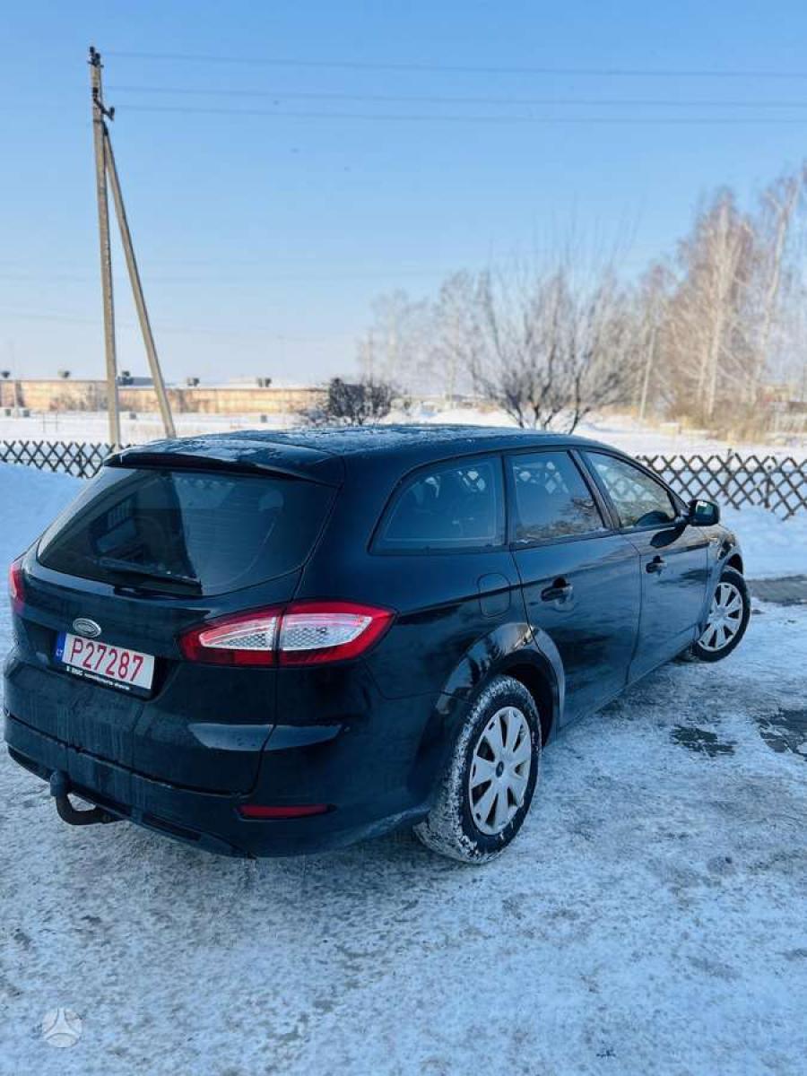 Black Ford Mondeo 2011 in Kaunas, with an engine capacity of 2.00 L and mileage of 266 thousand km for 3100 €, photo 4 on AUTOMOTO.COM.LV