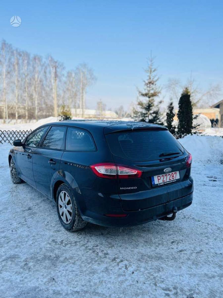 Black Ford Mondeo 2011 in Kaunas, with an engine capacity of 2.00 L and mileage of 266 thousand km for 3100 €, photo 9 on AUTOMOTO.COM.LV