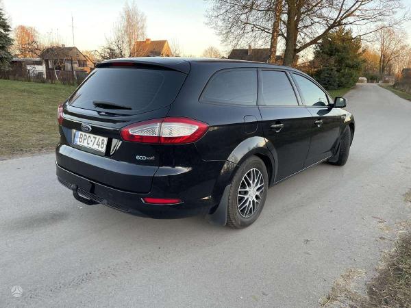 Melns Ford Mondeo 2011 Šauļi, ar dzinēja tilpumu 1.60 L un nobraukumu 260 tūkst. km par 3200 €, foto 4 vietnē AUTOMOTO.COM.LV