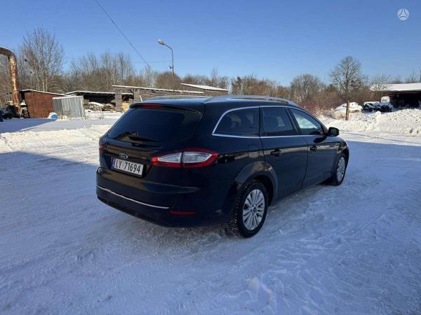 Black Ford Mondeo 2011 in Kaunas, with an engine capacity of 1.56 L and mileage of 279 thousand km for 3100 €, photo 3 on AUTOMOTO.COM.LV