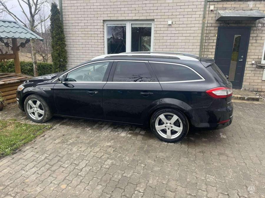 Melns Ford Mondeo 2011 Druskininkai, ar dzinēja tilpumu 2.00 L un nobraukumu 364 tūkst. km par 3500 €, foto 12 vietnē AUTOMOTO.COM.LV