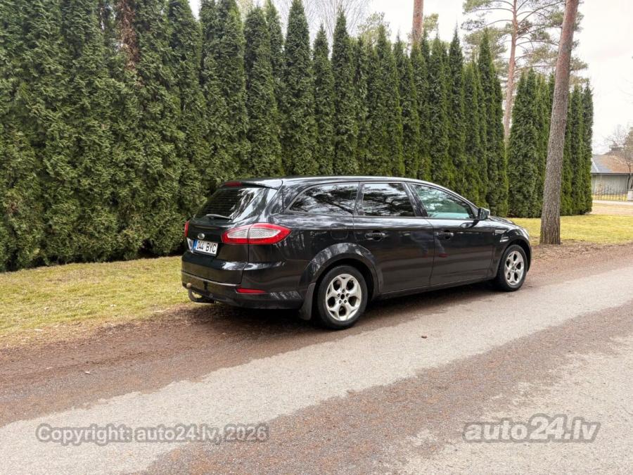 Melns Ford Mondeo 2011 Tallina, ar dzinēja tilpumu 2.00 L un nobraukumu 270 tūkst. km par 1999 €, foto 7 vietnē AUTOMOTO.COM.LV