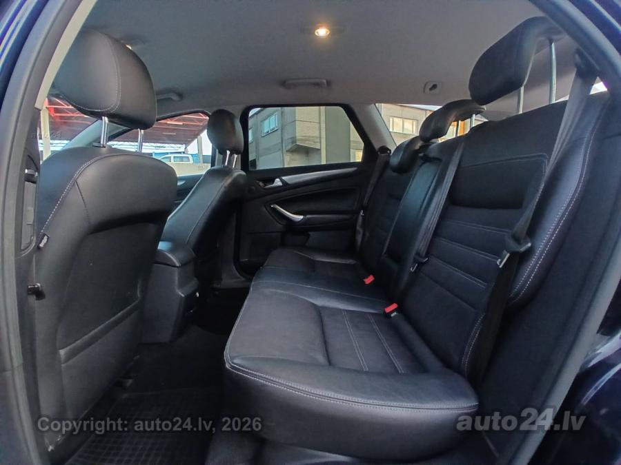 Melns Ford Mondeo 2011 Saue, ar dzinēja tilpumu 1.60 L un nobraukumu 352 tūkst. km par 3270 €, foto 10 vietnē AUTOMOTO.COM.LV