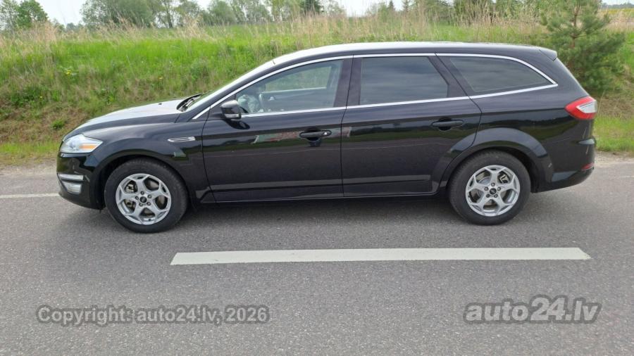 Melns Ford Mondeo 2011 Tallina, ar dzinēja tilpumu 2.00 L un nobraukumu 318 tūkst. km par 3450 €, foto 4 vietnē AUTOMOTO.COM.LV