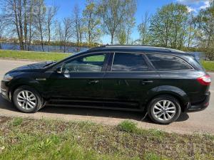 Melns Ford Mondeo 2011 Rīga, ar dzinēja tilpumu 2.00 L un nobraukumu 316 tūkst. km par 3400 €, foto 5 vietnē AUTOMOTO.COM.LV