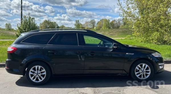 Melns Ford Mondeo 2011 Rīga, ar dzinēja tilpumu 2.00 L un nobraukumu 316 tūkst. km par 3400 €, foto 6 vietnē AUTOMOTO.COM.LV