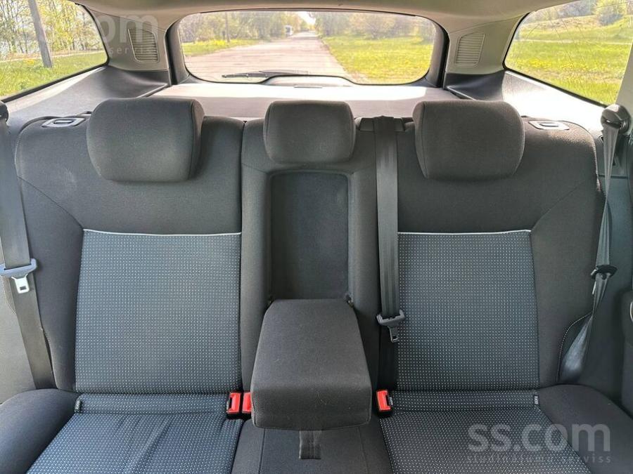 Melns Ford Mondeo 2011 Rīga, ar dzinēja tilpumu 2.00 L un nobraukumu 316 tūkst. km par 3400 €, foto 8 vietnē AUTOMOTO.COM.LV