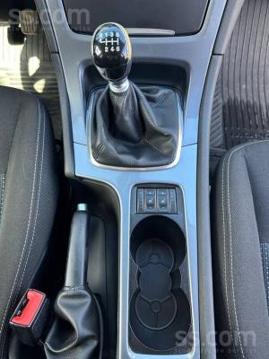 Melns Ford Mondeo 2011 Rīga, ar dzinēja tilpumu 2.00 L un nobraukumu 316 tūkst. km par 3400 €, foto 9 vietnē AUTOMOTO.COM.LV