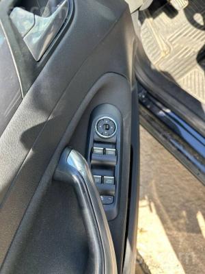 Melns Ford Mondeo 2011 Rīga, ar dzinēja tilpumu 2.00 L un nobraukumu 316 tūkst. km par 3400 €, foto 10 vietnē AUTOMOTO.COM.LV