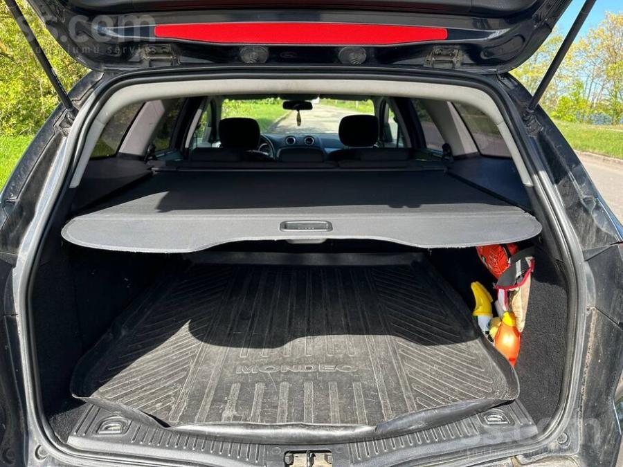 Melns Ford Mondeo 2011 Rīga, ar dzinēja tilpumu 2.00 L un nobraukumu 316 tūkst. km par 3400 €, foto 21 vietnē AUTOMOTO.COM.LV