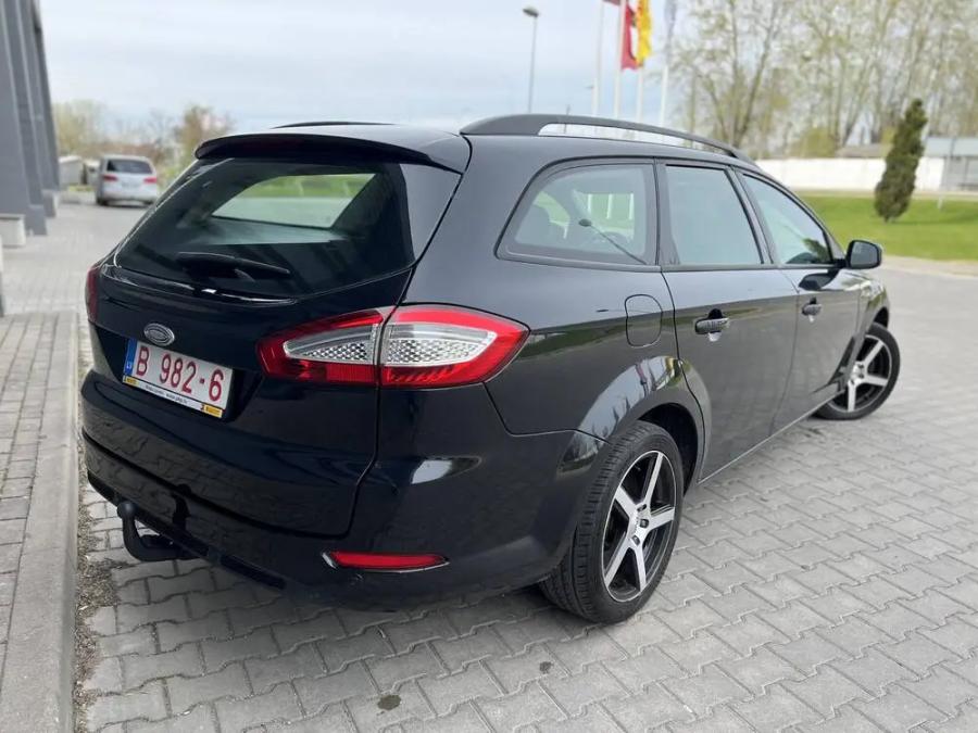 Melns Ford Mondeo 2011 Jēkabpils, ar dzinēja tilpumu 2.00 L un nobraukumu 288 tūkst. km par 4100 €, foto 3 vietnē AUTOMOTO.COM.LV