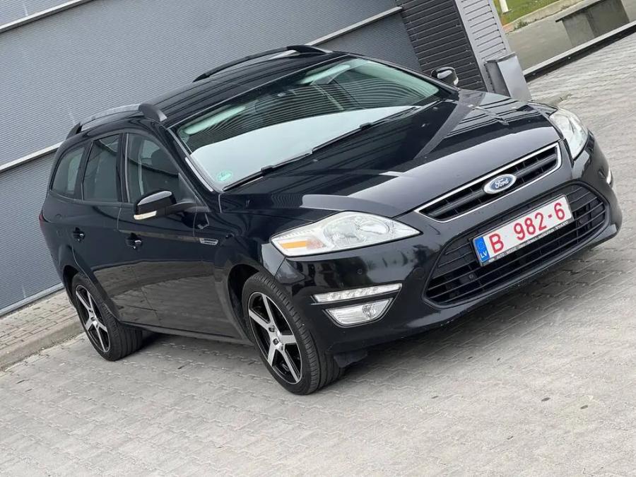 Melns Ford Mondeo 2011 Jēkabpils, ar dzinēja tilpumu 2.00 L un nobraukumu 288 tūkst. km par 4100 €, foto 6 vietnē AUTOMOTO.COM.LV