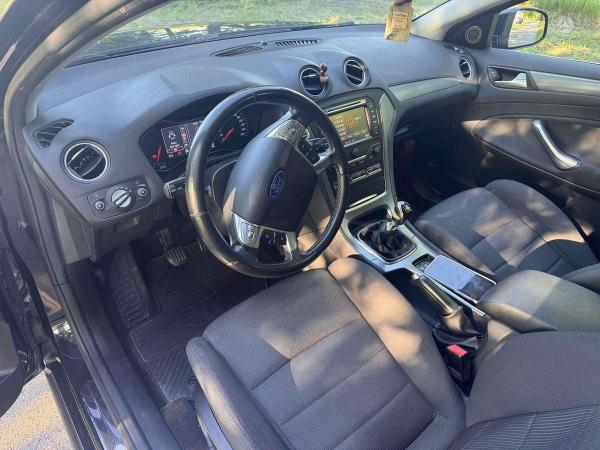 Melns Ford Mondeo 2011 Kauņa, ar dzinēja tilpumu 2.18 L un nobraukumu 295 tūkst. km par 3850 €, foto 6 vietnē AUTOMOTO.COM.LV