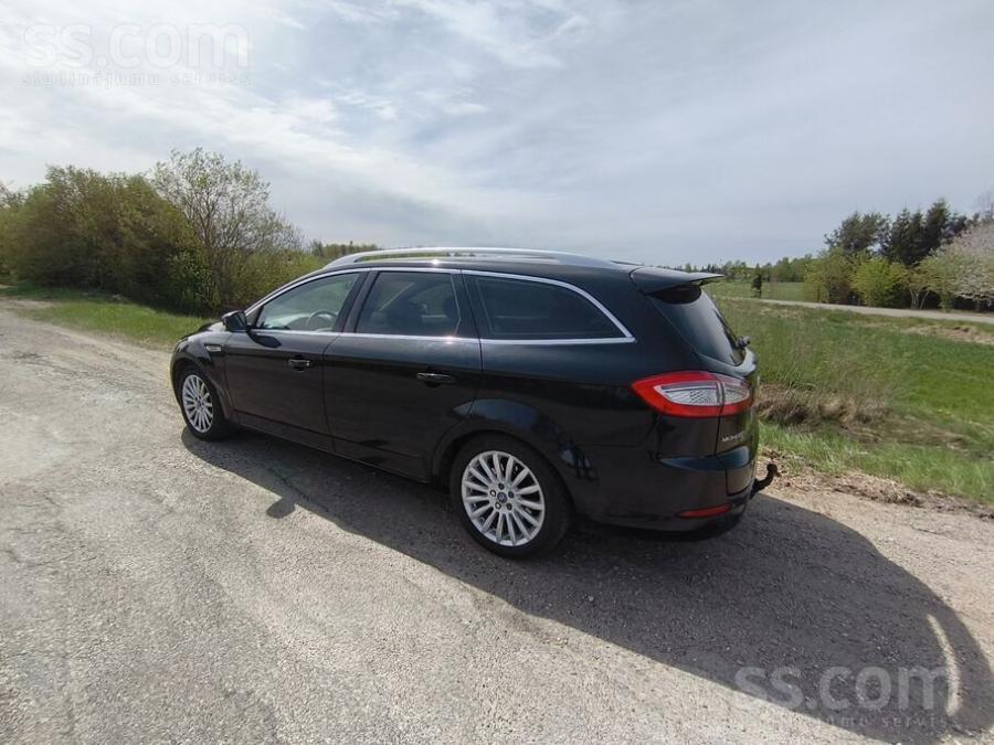 Black Ford Mondeo 2011 in Tukums, with an engine capacity of 1.60 L and mileage of 418 thousand km for 3900 €, photo 5 on AUTOMOTO.COM.LV
