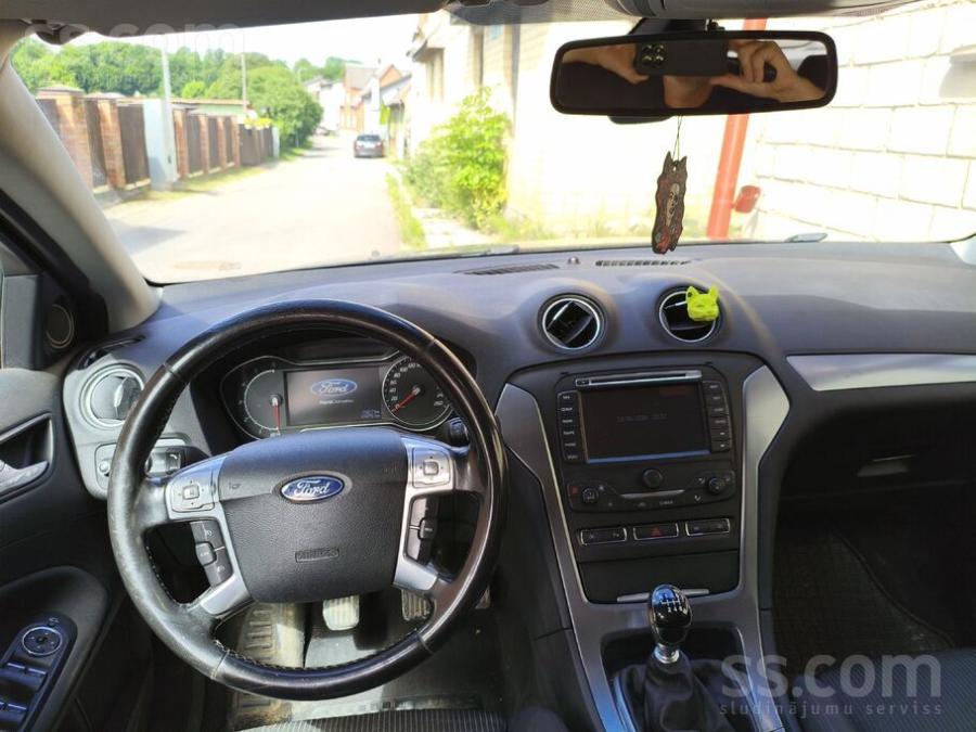 Black Ford Mondeo 2011 in Tukums, with an engine capacity of 1.60 L and mileage of 418 thousand km for 3900 €, photo 6 on AUTOMOTO.COM.LV