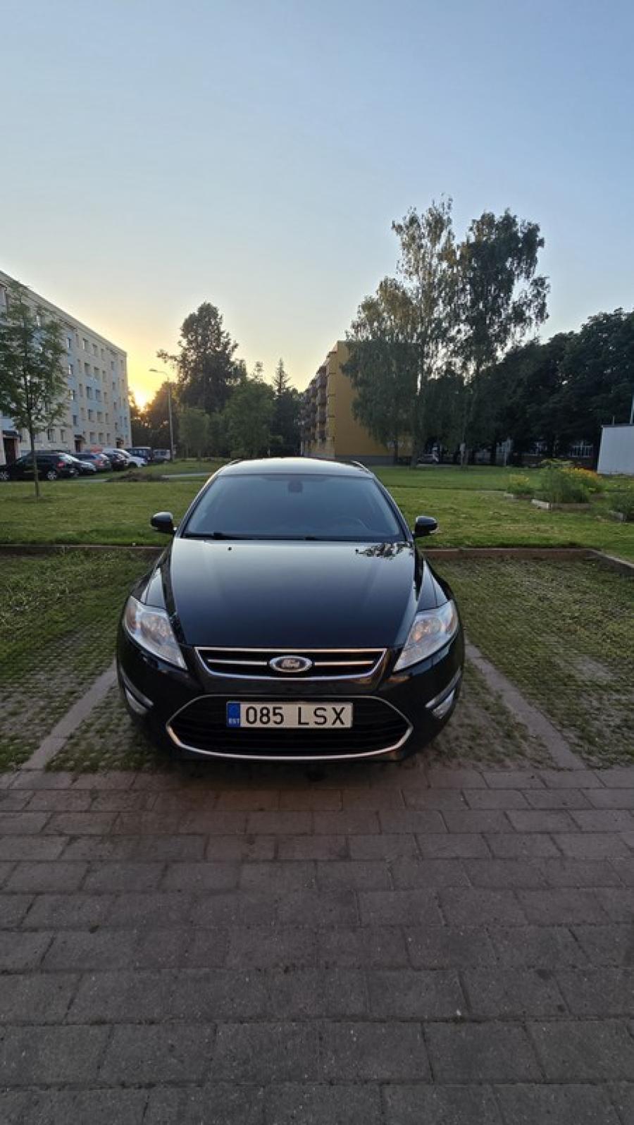 Melns Ford Mondeo 2011 Valga, ar dzinēja tilpumu 2.00 L un nobraukumu 281 tūkst. km par 3700 €, foto 18 vietnē AUTOMOTO.COM.LV