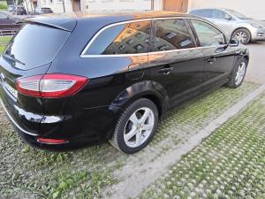 Melns Ford Mondeo 2011 Valga, ar dzinēja tilpumu 2.00 L un nobraukumu 281 tūkst. km par 3700 €, foto 19 vietnē AUTOMOTO.COM.LV