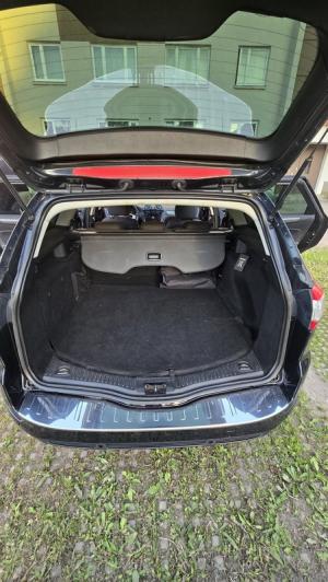 Melns Ford Mondeo 2011 Valga, ar dzinēja tilpumu 2.00 L un nobraukumu 281 tūkst. km par 3700 €, foto 23 vietnē AUTOMOTO.COM.LV