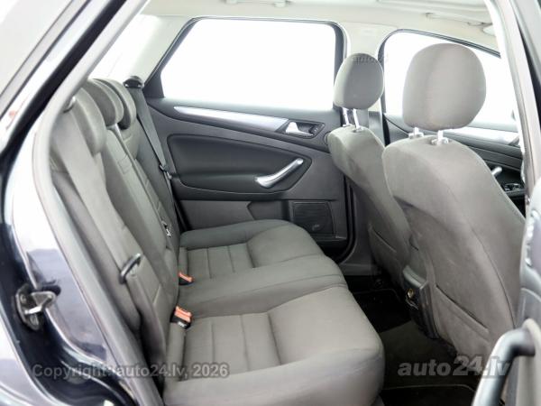 Melns Ford Mondeo 2011 Tallina, ar dzinēja tilpumu 2.00 L un nobraukumu 377 tūkst. km par 2499 €, foto 8 vietnē AUTOMOTO.COM.LV