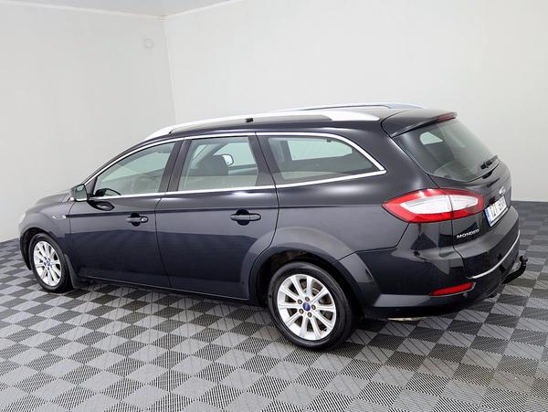 Black Ford Mondeo 2011 in Tallinn, with an engine capacity of 2.00 L and mileage of 377 thousand km for 2499 €, photo 5 on AUTOMOTO.COM.LV