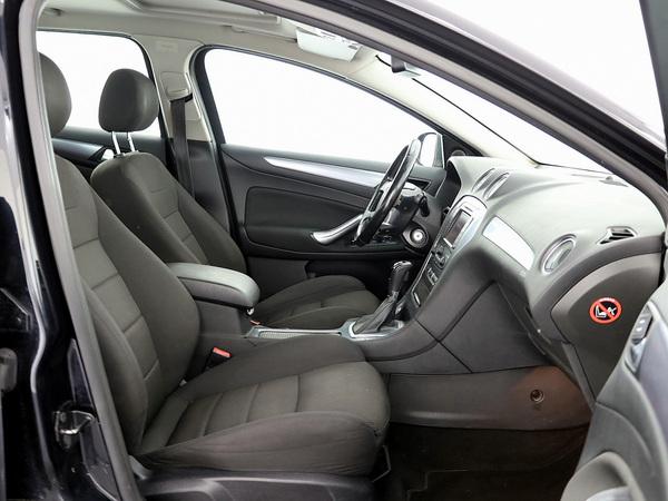 Black Ford Mondeo 2011 in Tallinn, with an engine capacity of 2.00 L and mileage of 377 thousand km for 2499 €, photo 7 on AUTOMOTO.COM.LV