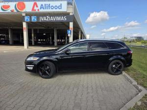 Black Ford Mondeo 2011 in Vilnius, with an engine capacity of 2.18 L and mileage of 301 thousand km for 4000 €, photo 5 on AUTOMOTO.COM.LV